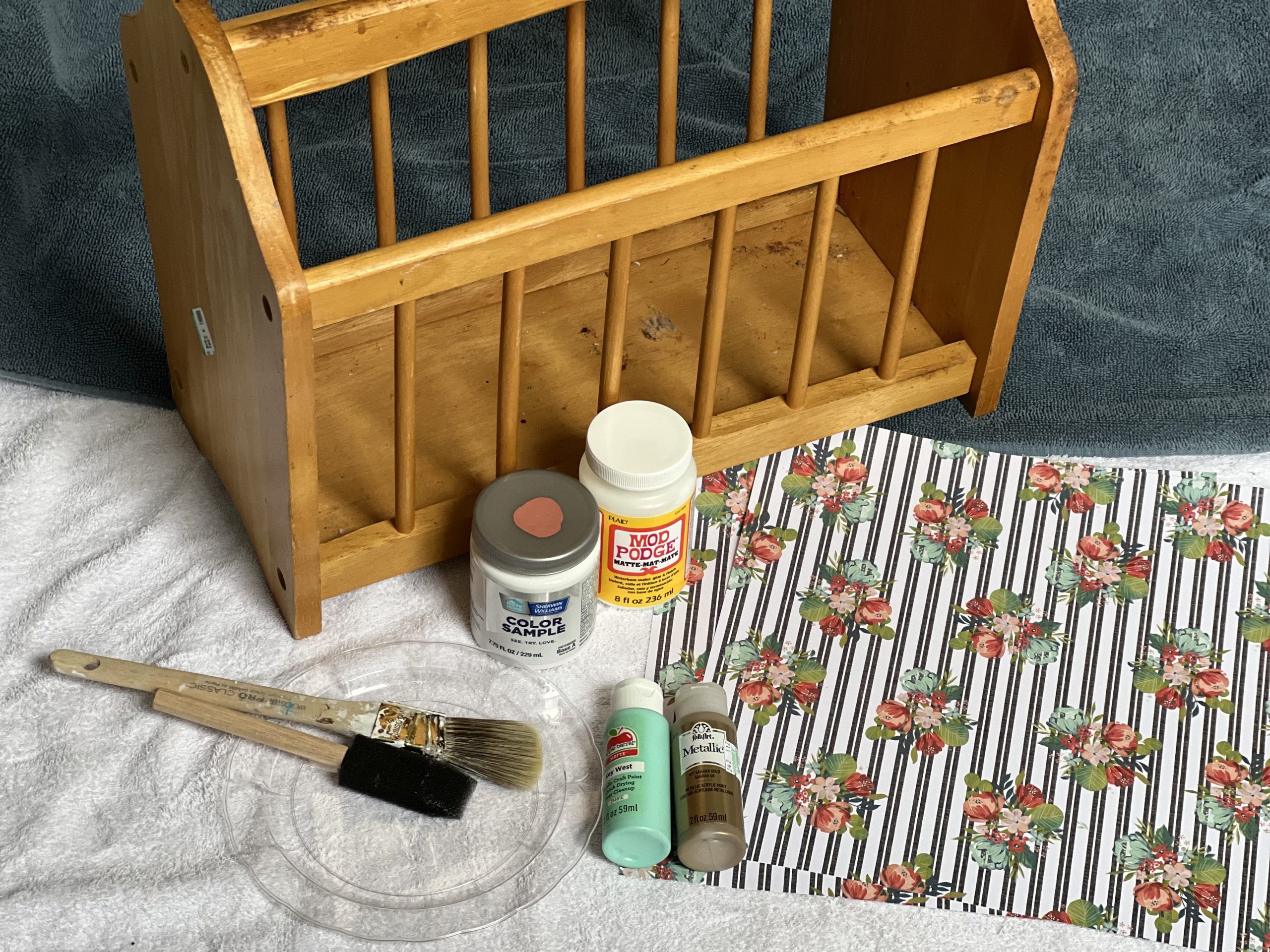 magazine rack makeover - Re-Fabbed