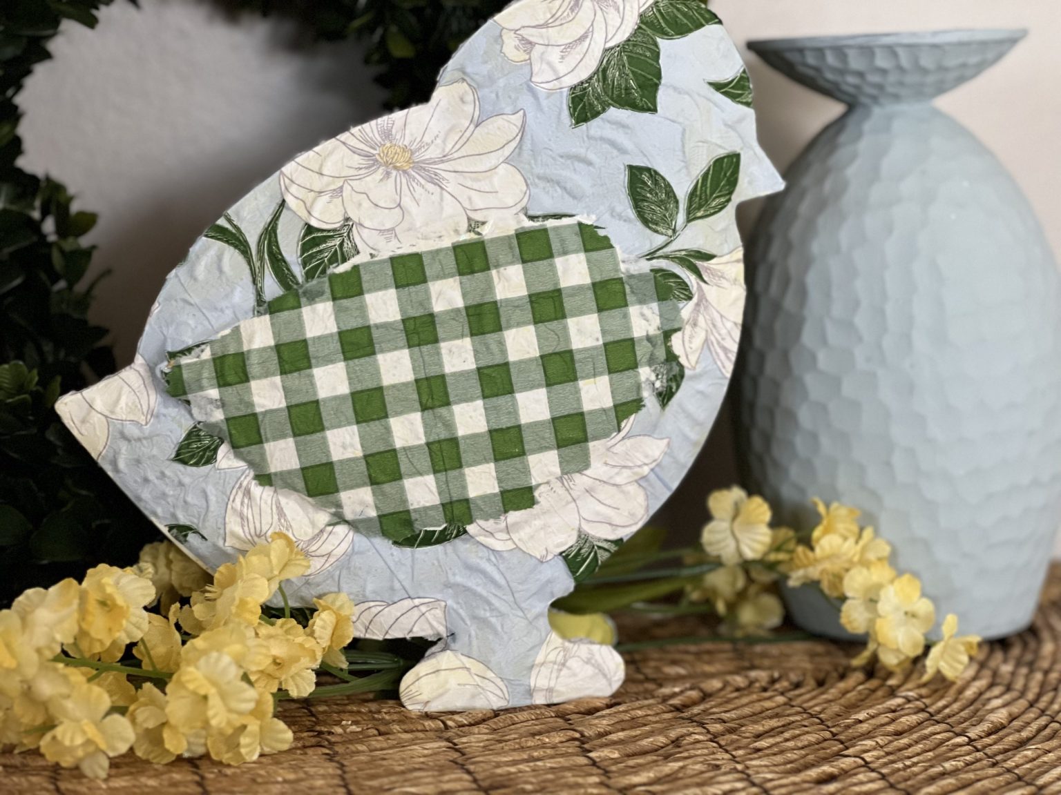 dollar tree chick makeover with napkins - Re-Fabbed