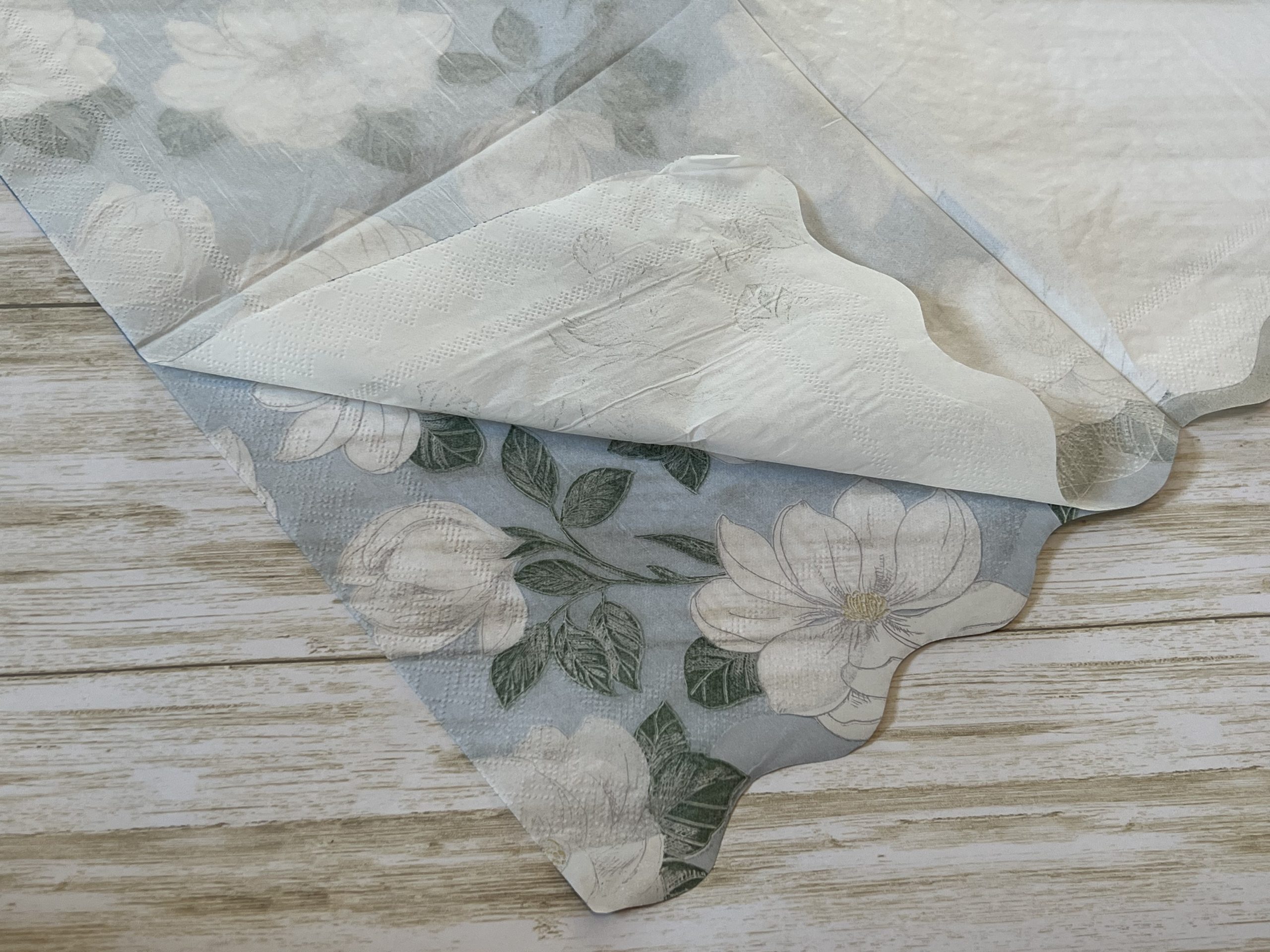 dollar tree chick makeover with napkins - Re-Fabbed