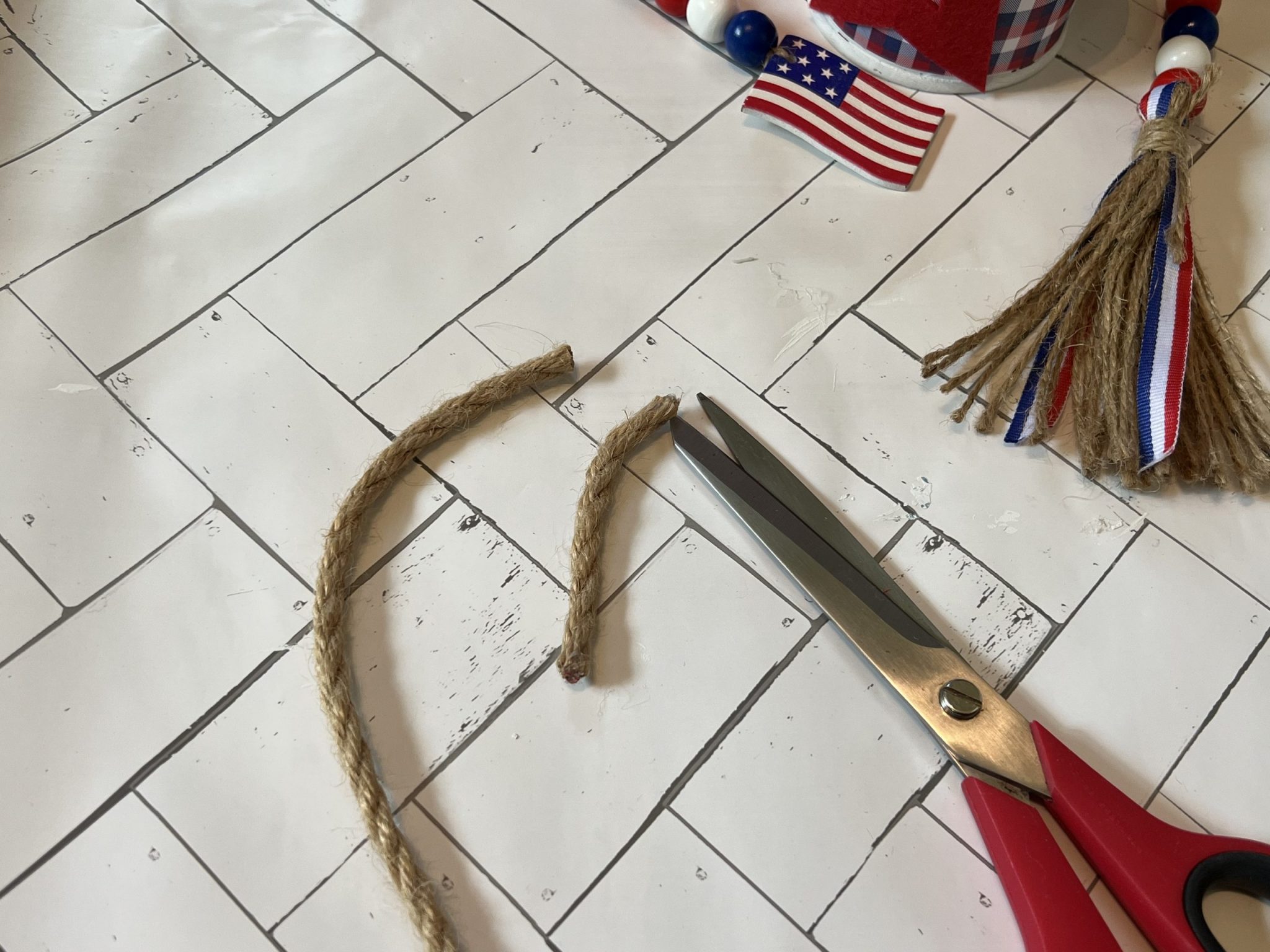 how to make diy firework decorations for table - Re-Fabbed