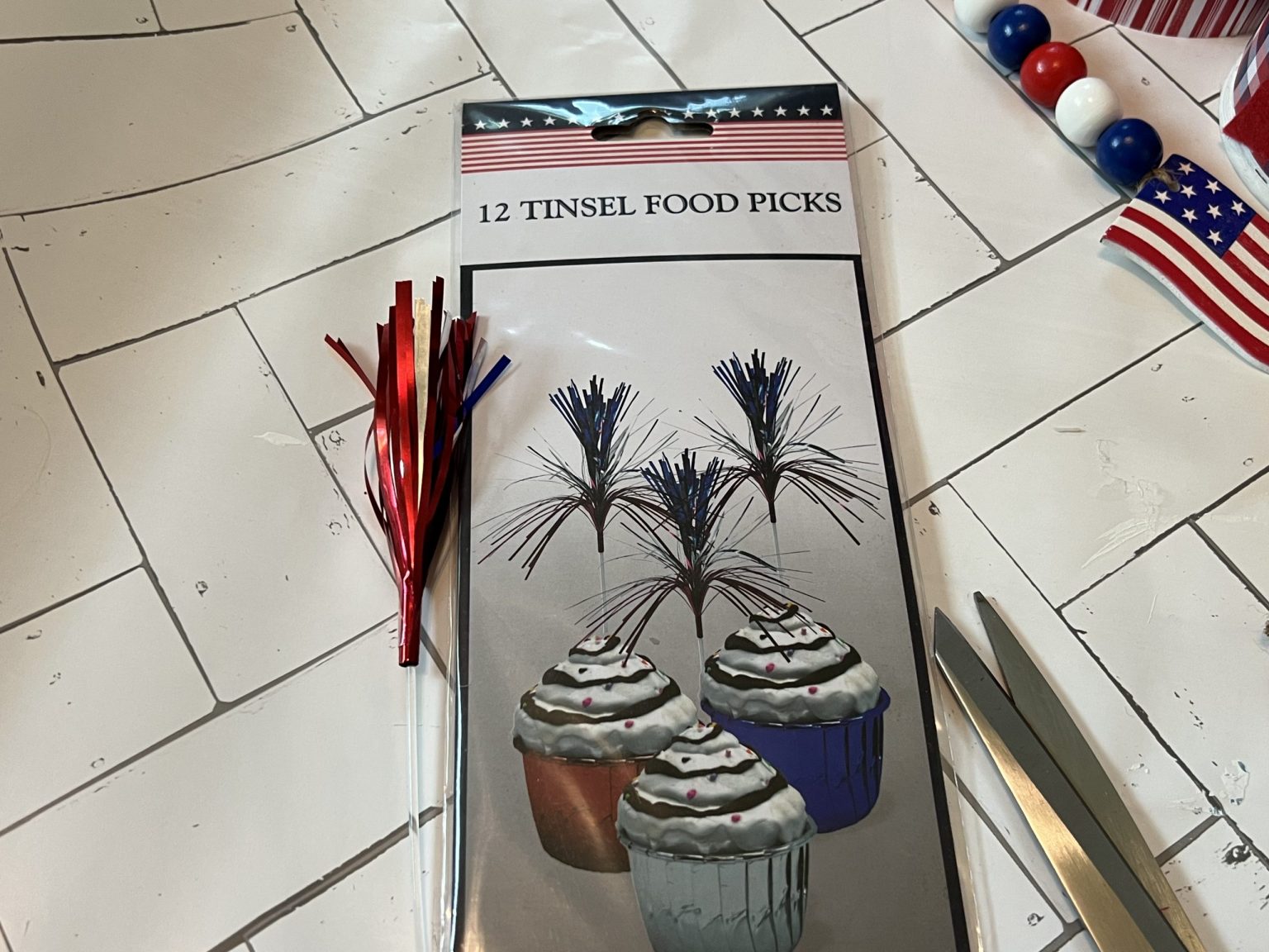 how to make diy firework decorations for table - Re-Fabbed