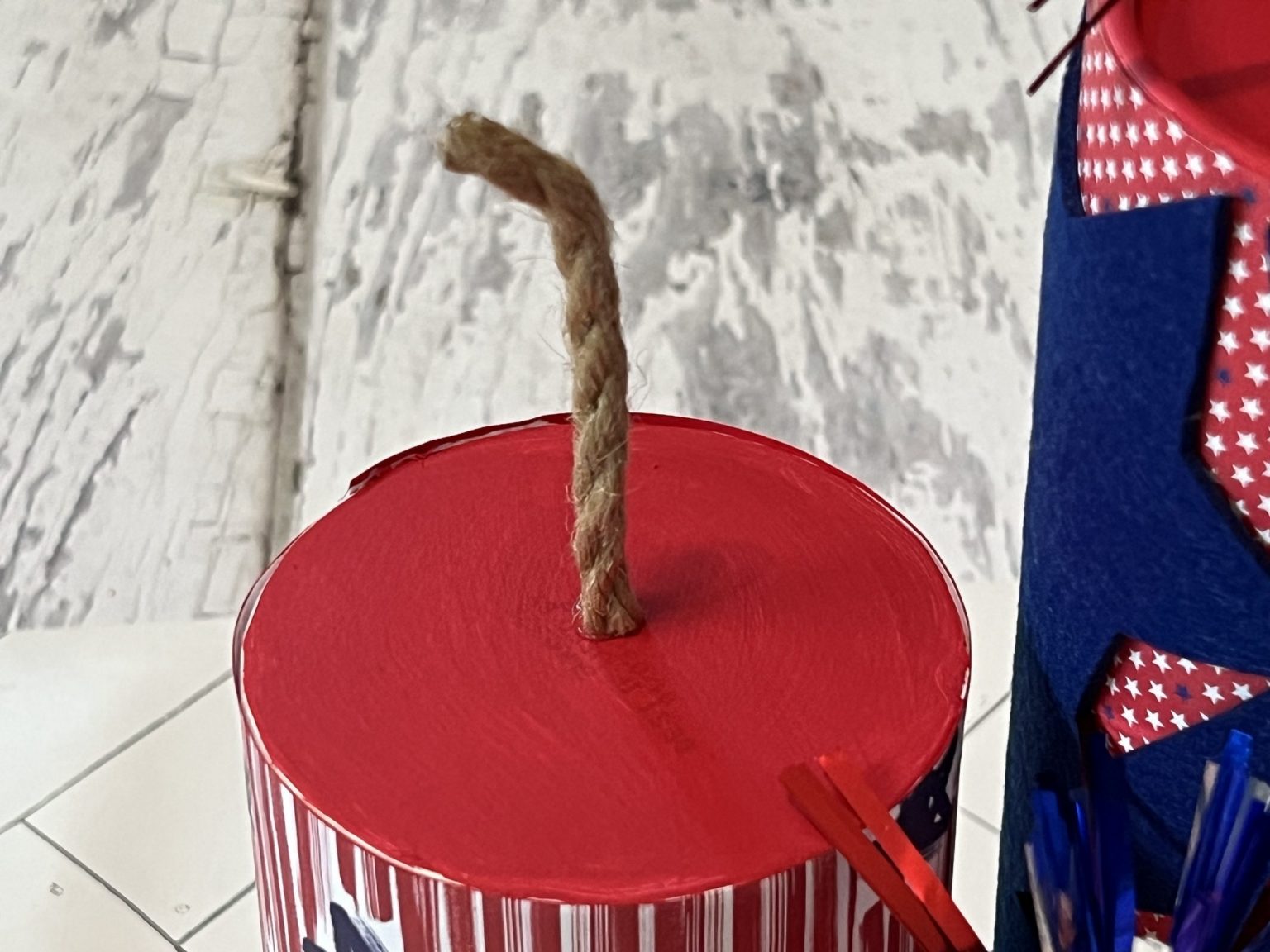 how to make diy firework decorations for table - Re-Fabbed