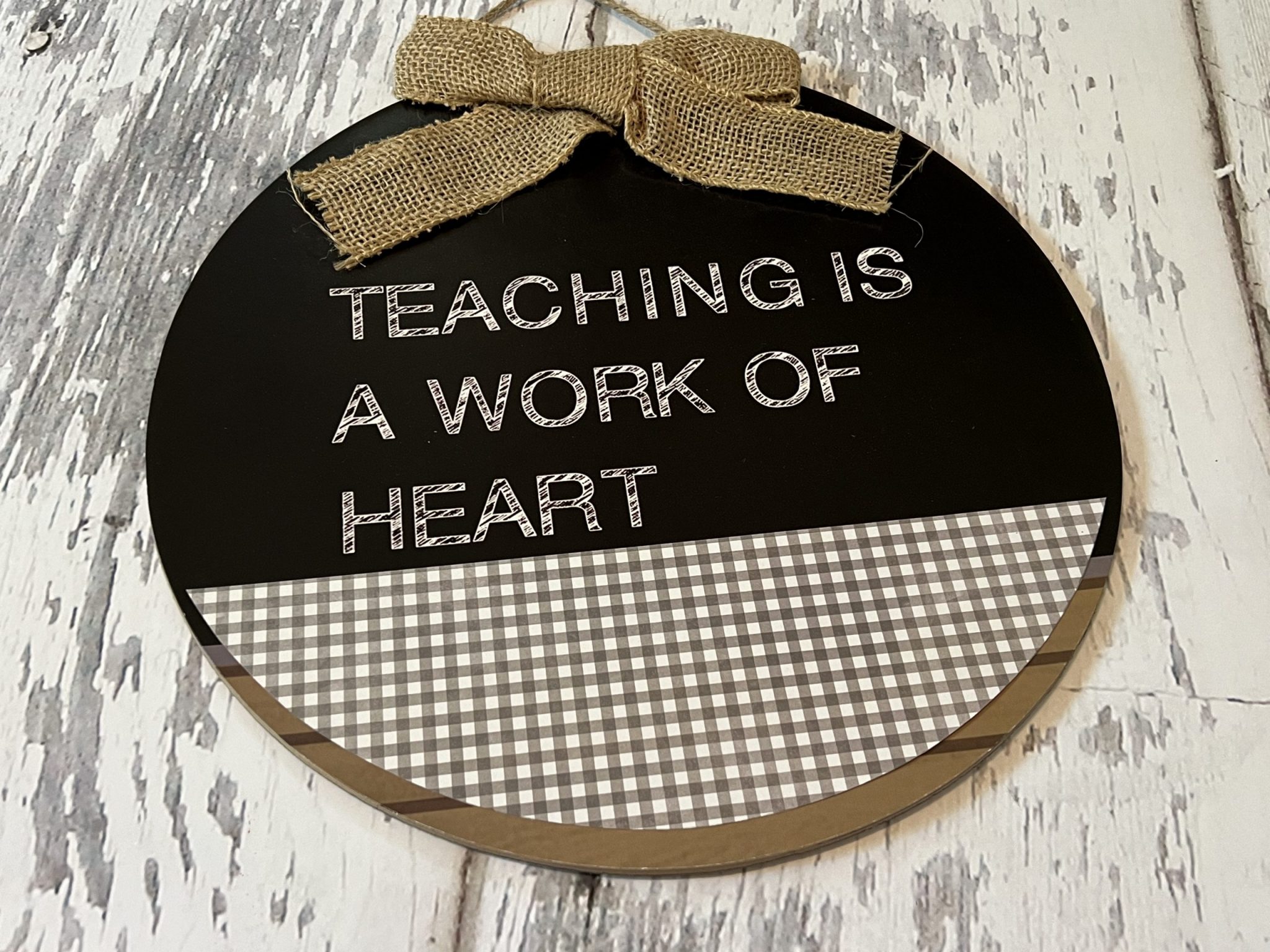 how to make over a dollar tree teacher sign - Re-Fabbed