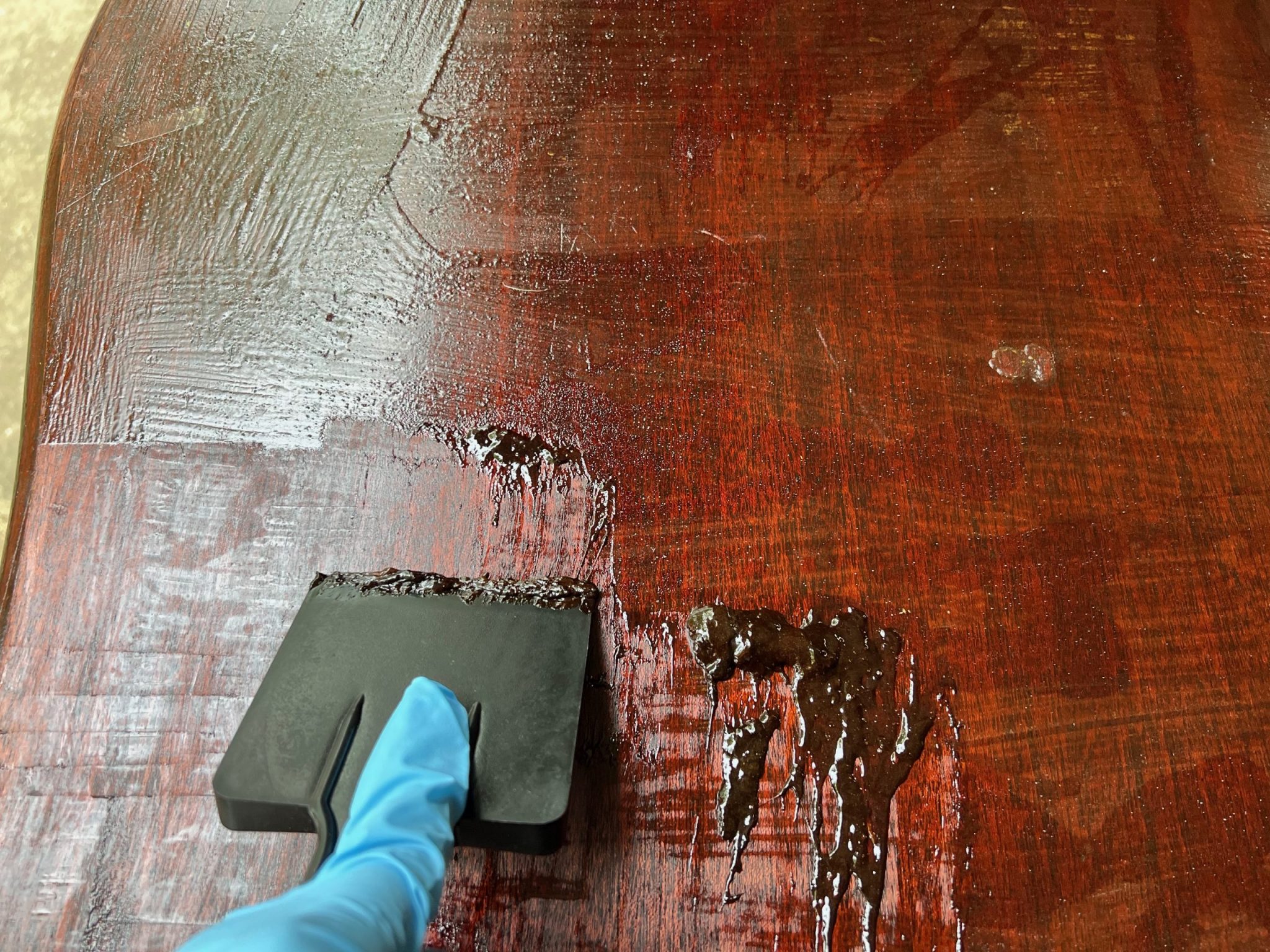 how to bleach wood veneer furniture using household bleach - Re-Fabbed
