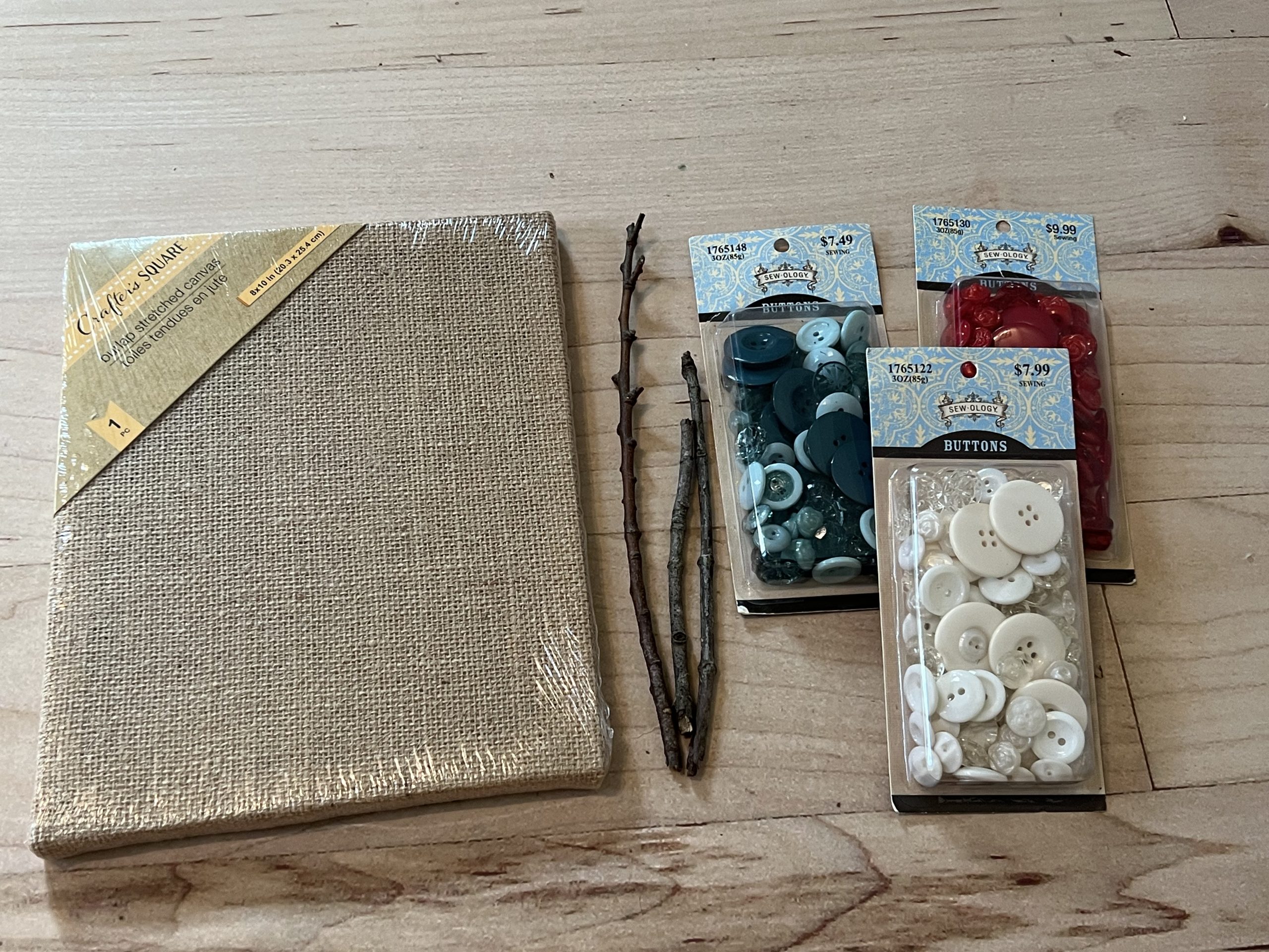 how to make christmas trees with buttons - Re-Fabbed