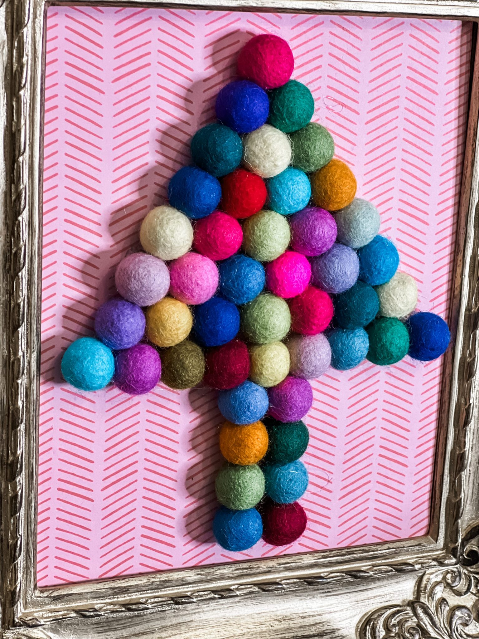 how to make a felt ball christmas tree - Re-Fabbed