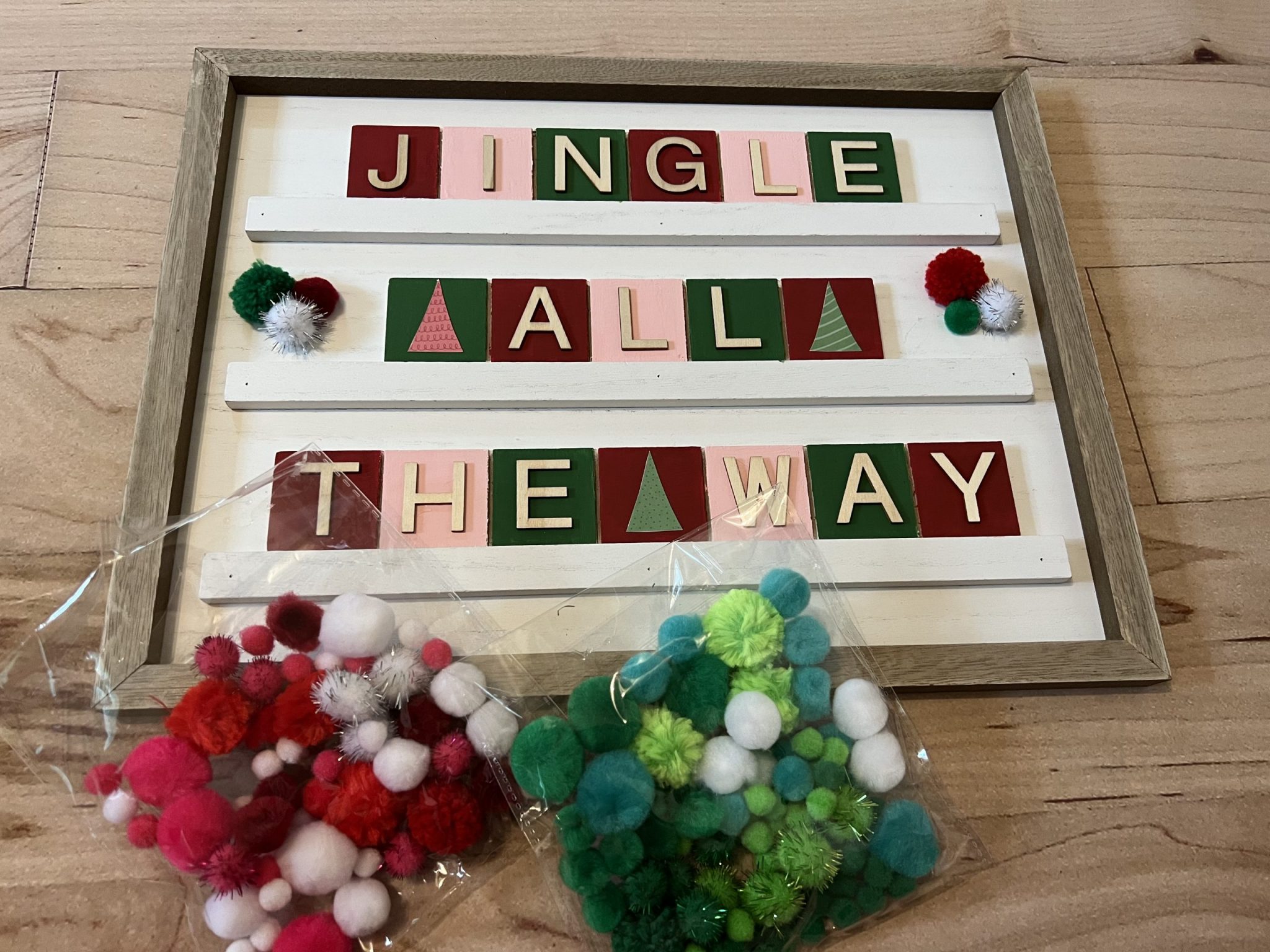 how to makeover a letterboard sign for christmas - Re-Fabbed