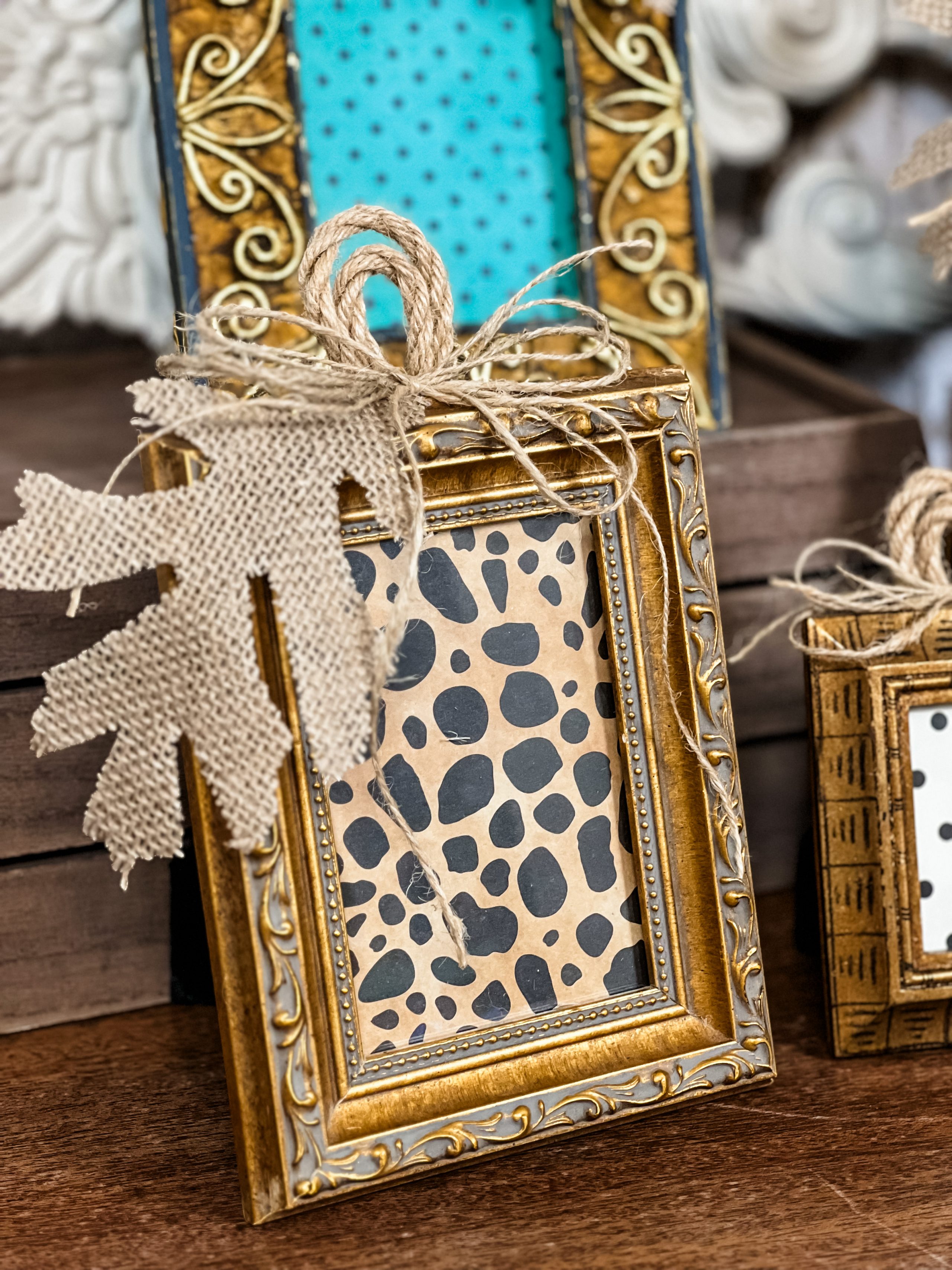 how to use picture frames to make pumpkins - Re-Fabbed