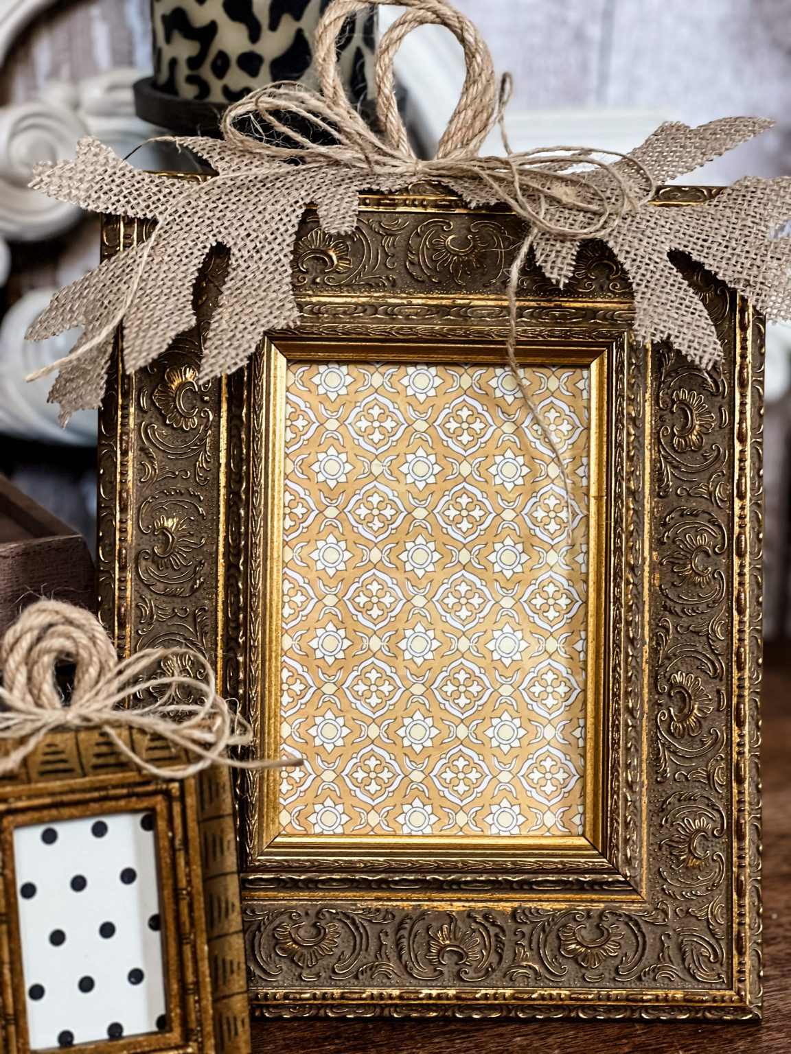 how to use picture frames to make pumpkins - Re-Fabbed