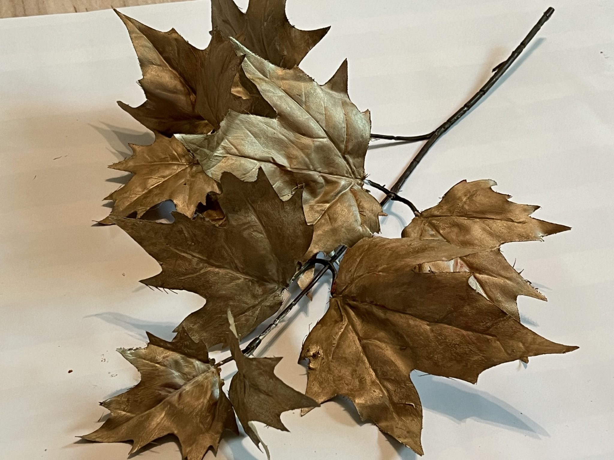 how to paint fake fall leaves - Re-Fabbed