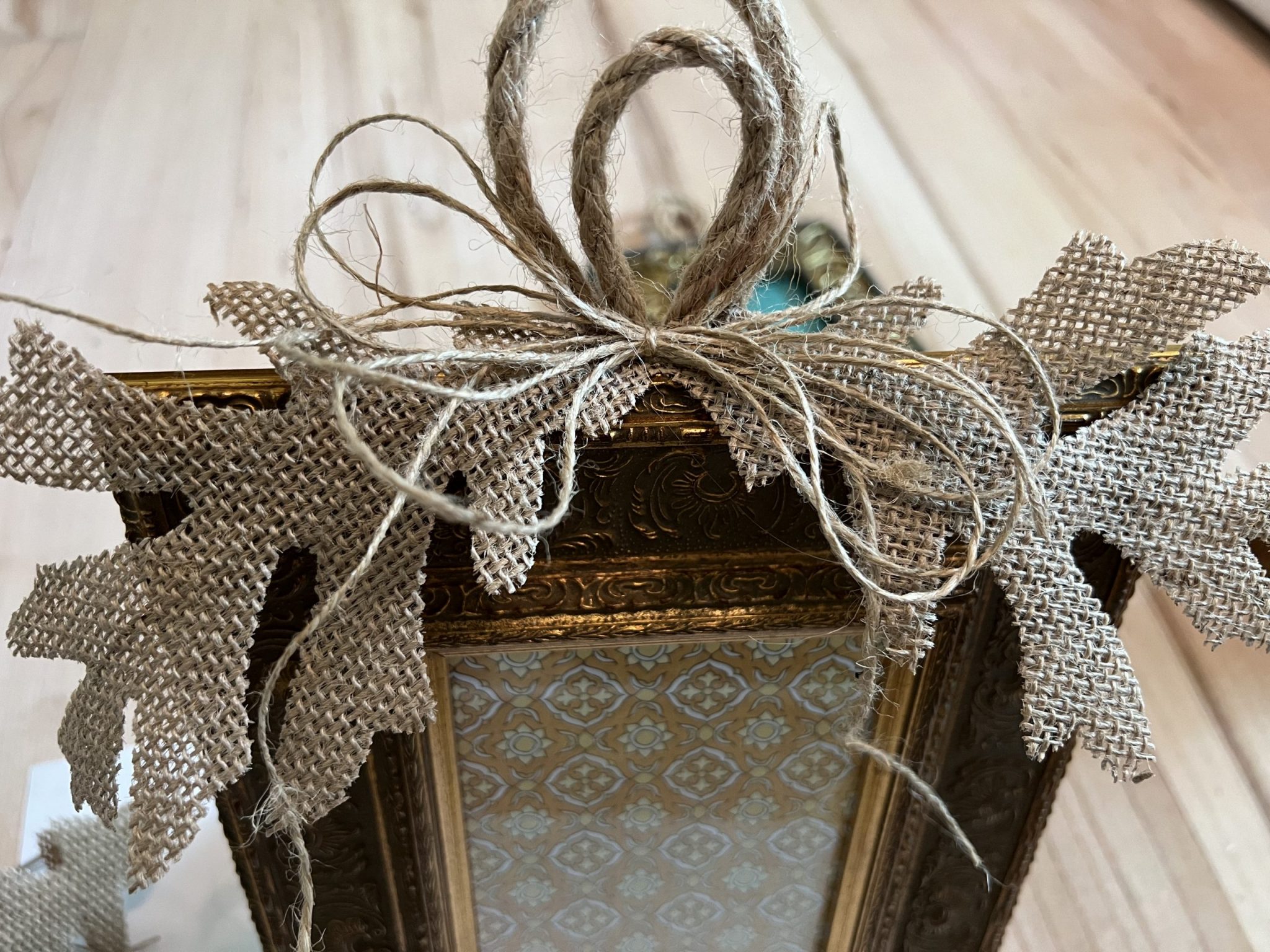 how to use picture frames to make pumpkins - Re-Fabbed