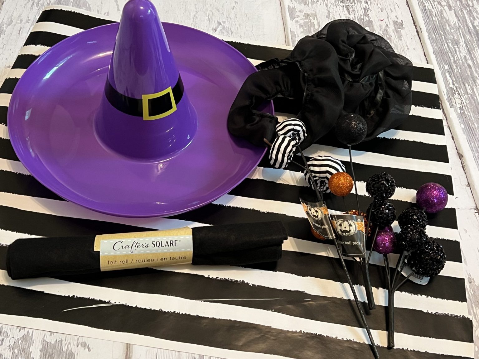 how to make a witches hat using a dollar tree tray - Re-Fabbed