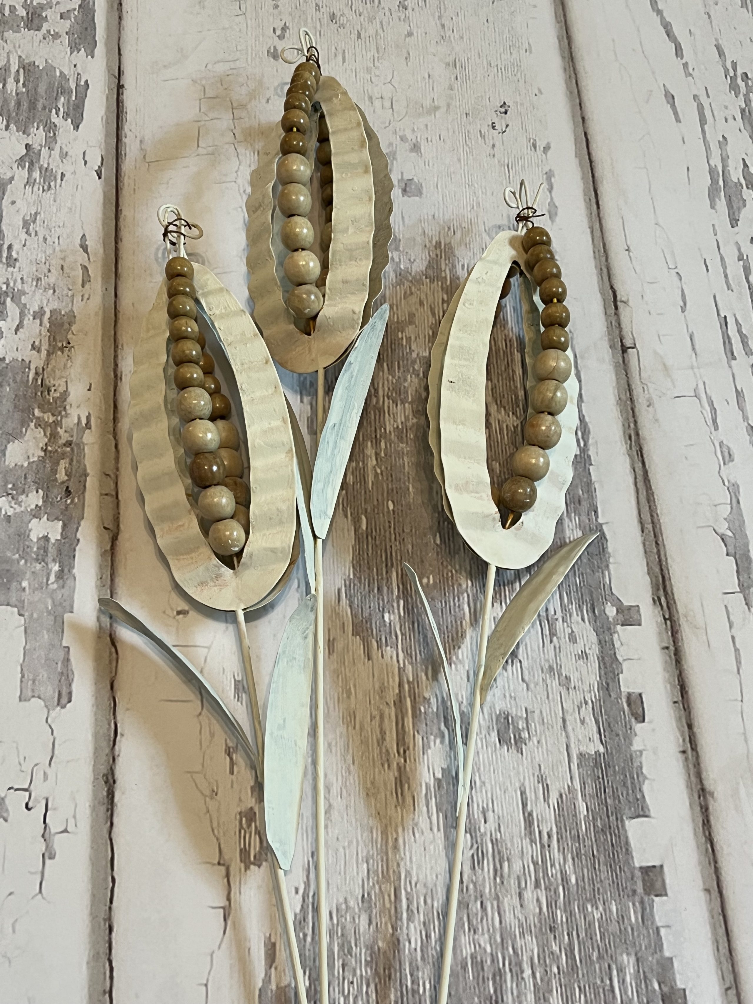 how to create fall decor with dollar tree garden stakes - Re-Fabbed