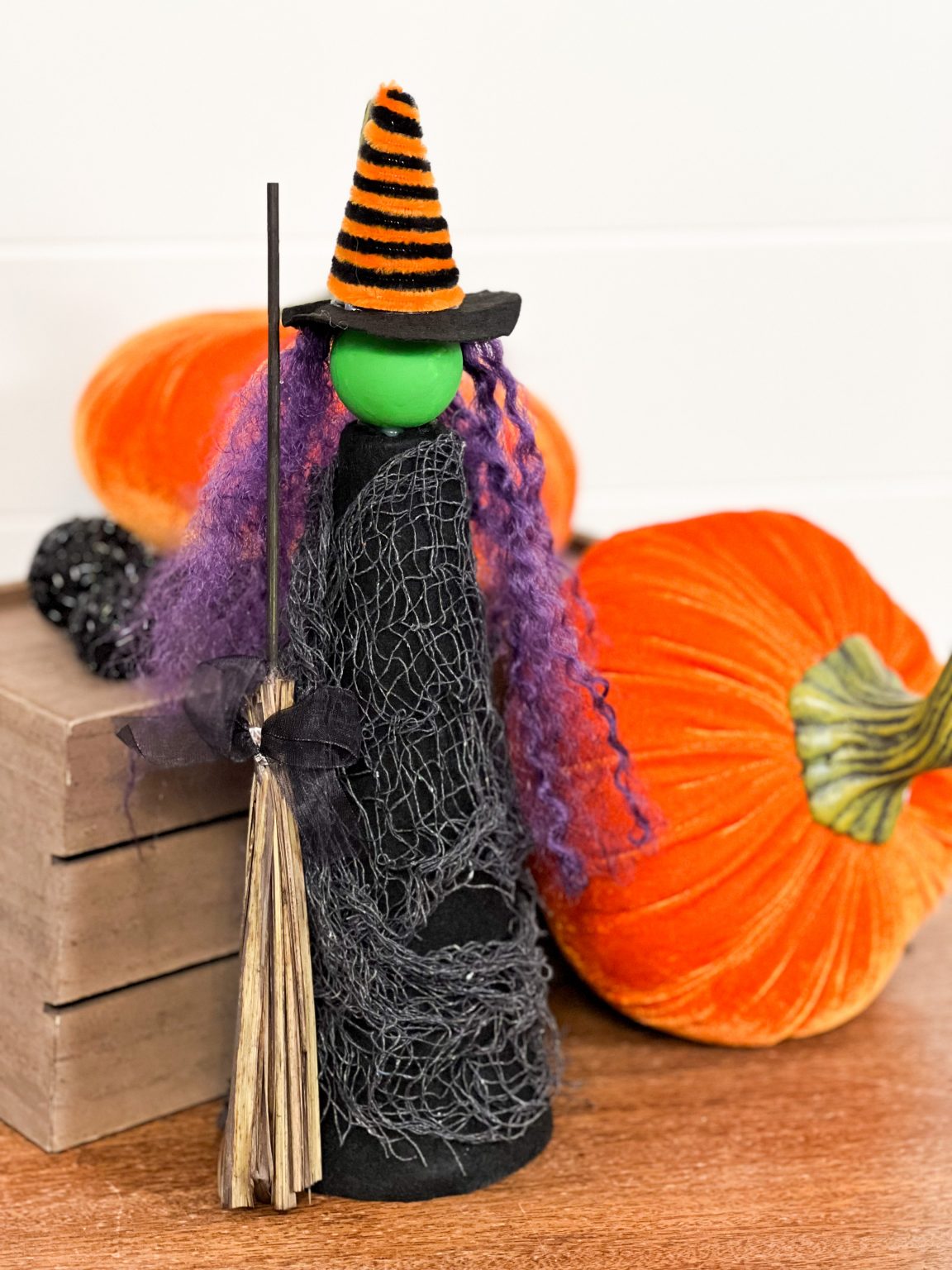 how to make a witch with dollar tree supplies - Re-Fabbed