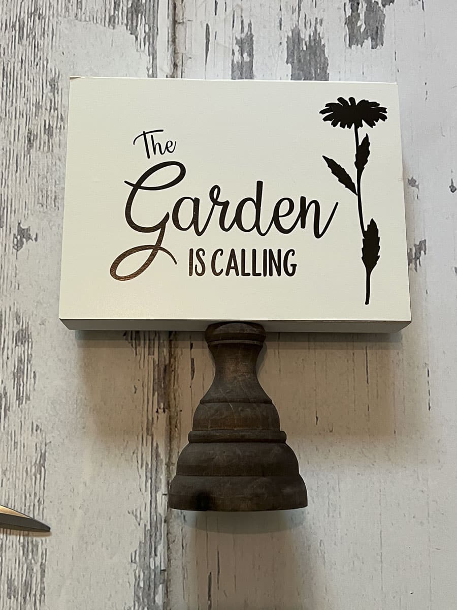 how to make a diy paper flower sign - Re-Fabbed