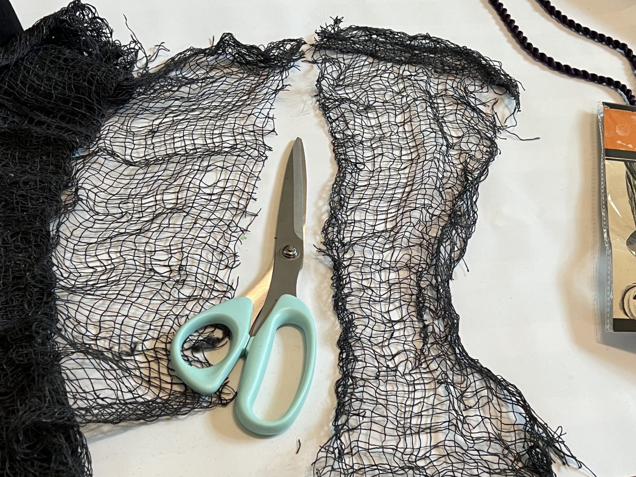 how to make a witch with dollar tree supplies - Re-Fabbed