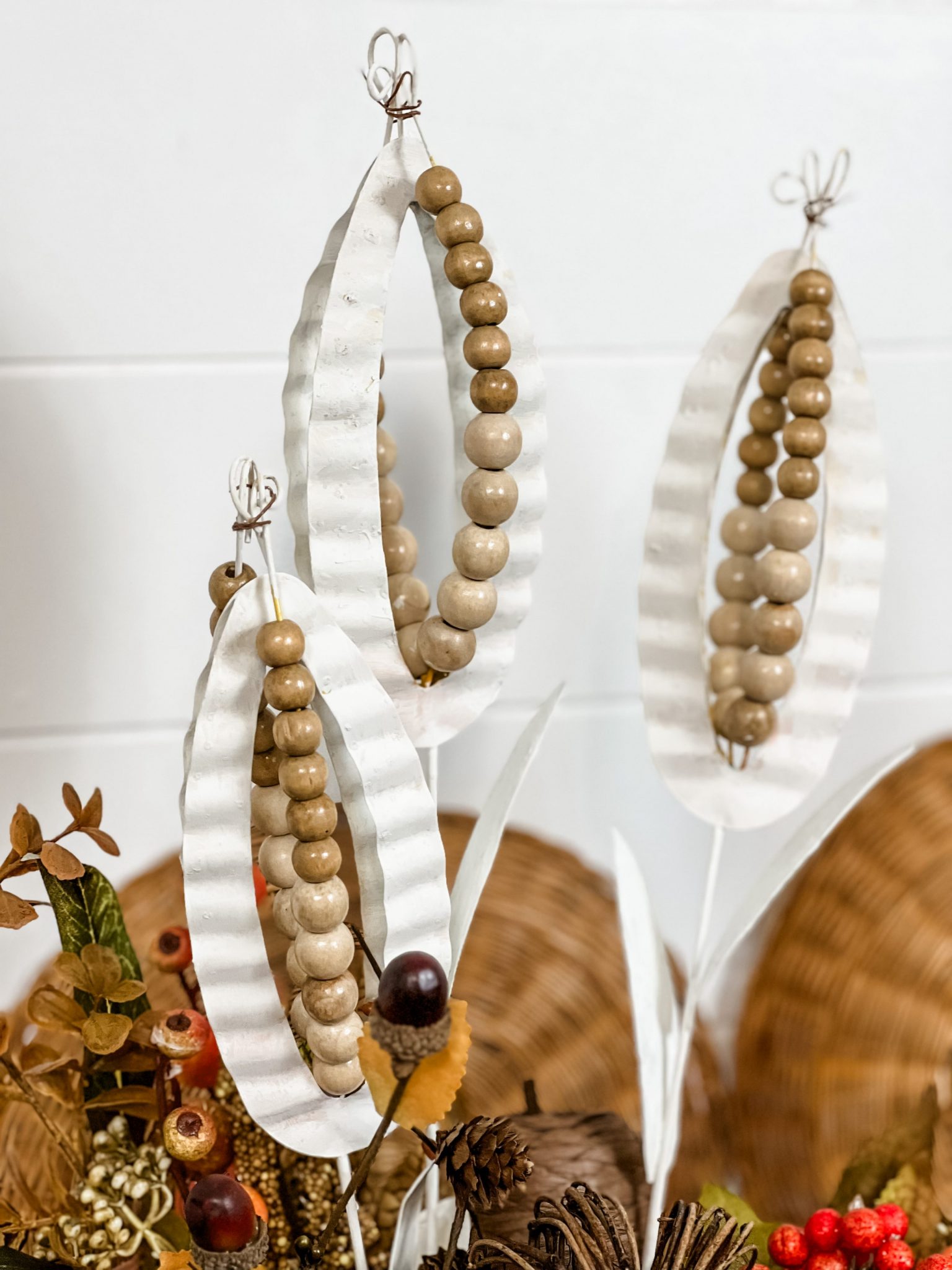 how to create fall decor with dollar tree garden stakes - Re-Fabbed