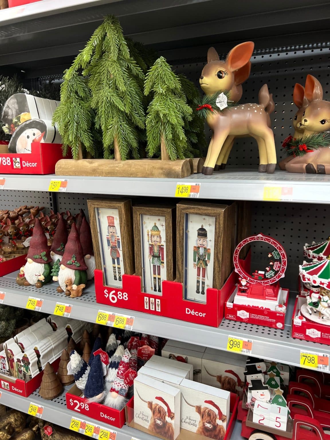 the cutest Walmart Christmas decorations - Re-Fabbed