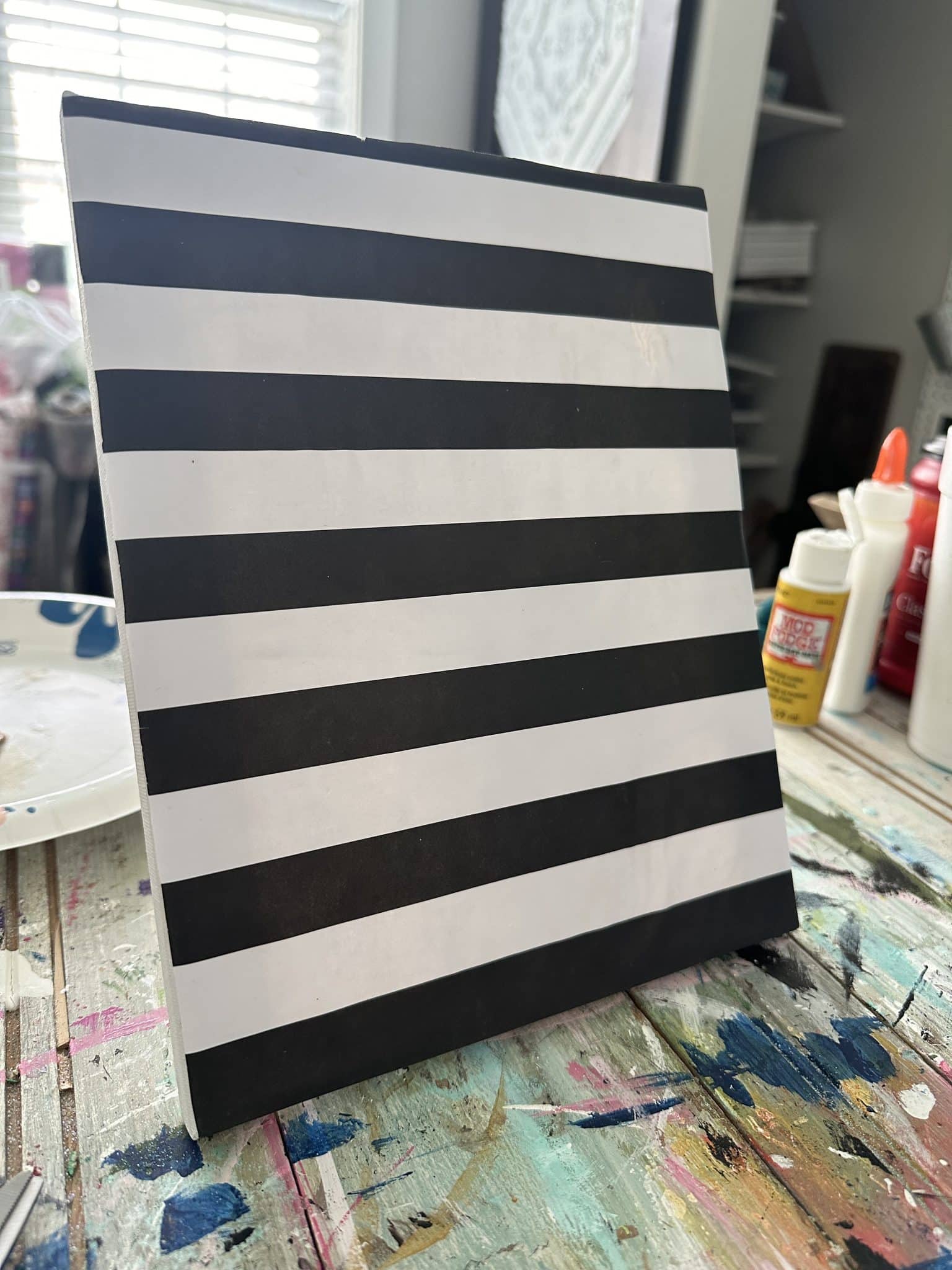 how to make a clover sign using sticky tiles - Re-Fabbed