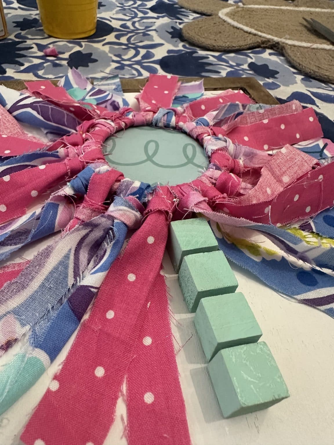 how to make diy flower using mason jar rings - Re-Fabbed