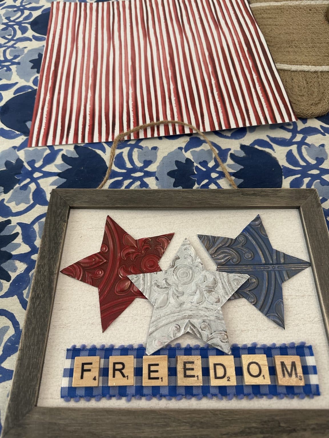 how to make a diy freedom sign using sticky tiles - Re-Fabbed