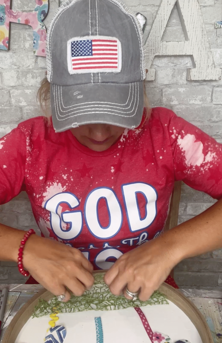 how to make a floral fabric sign - Re-Fabbed