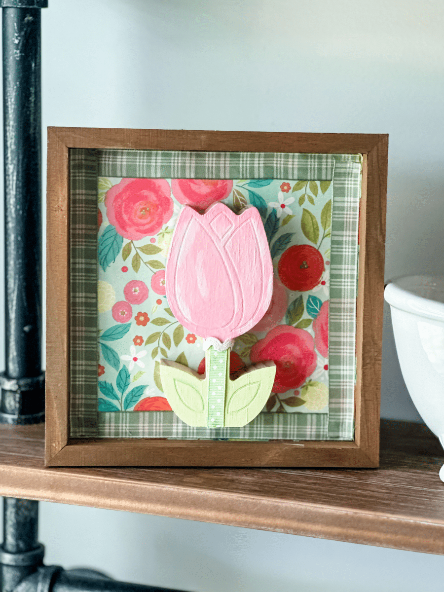 how to make a painted flower sign using wrapping paper - Re-Fabbed