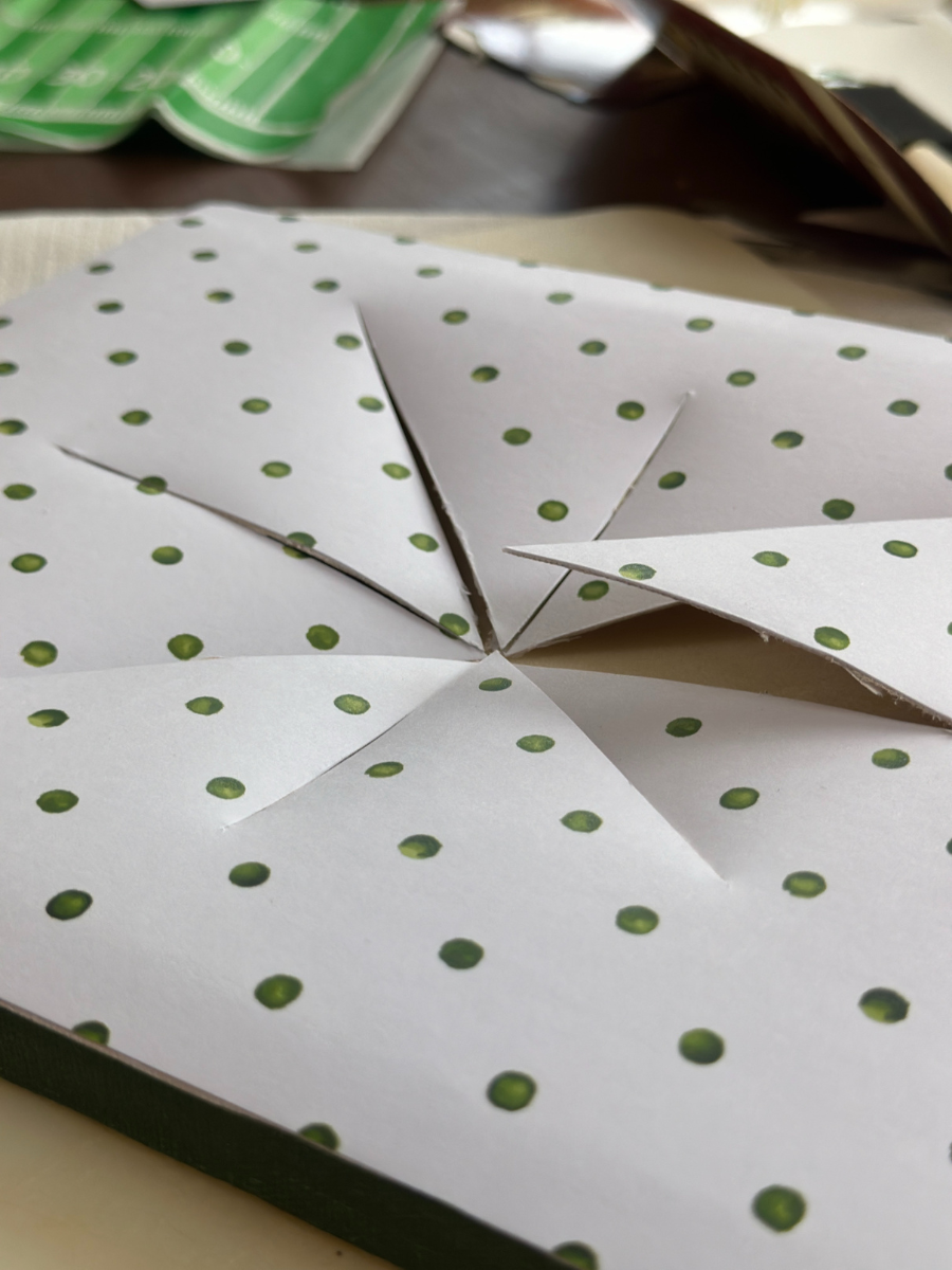 how to make the viral busted canvas - game day edition! - Re-Fabbed