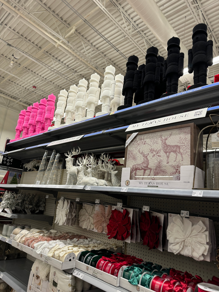 the BEST Christmas decor finds at Walmart - Re-Fabbed