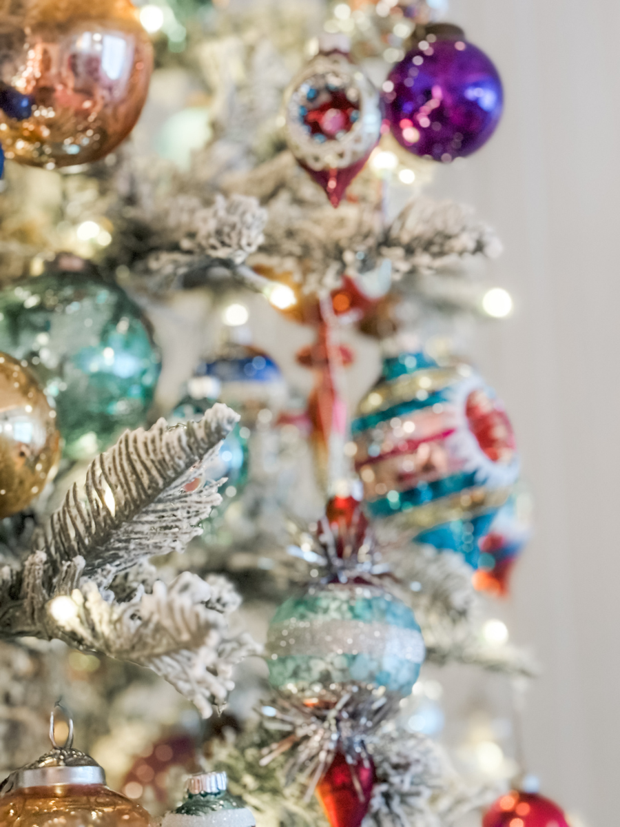 how to create a vintage Christmas tree with glass ornaments - Re-Fabbed