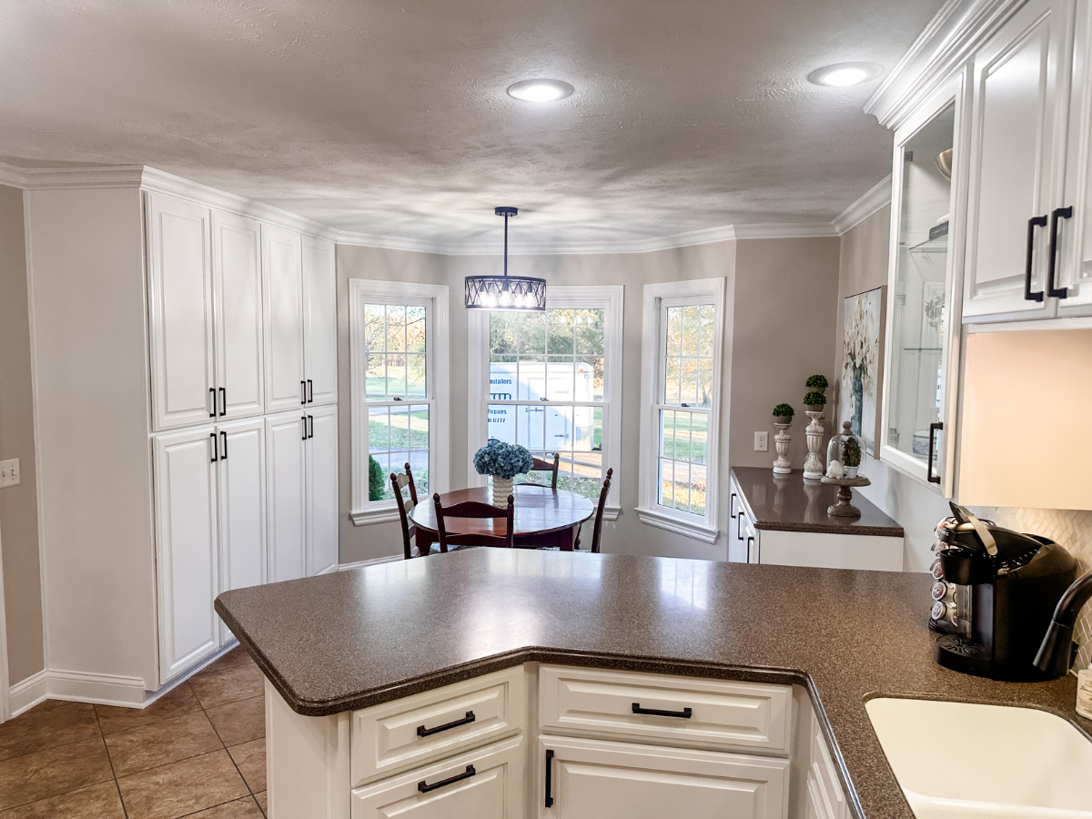 how to update a 90's kitchen on a limited budget - Re-Fabbed