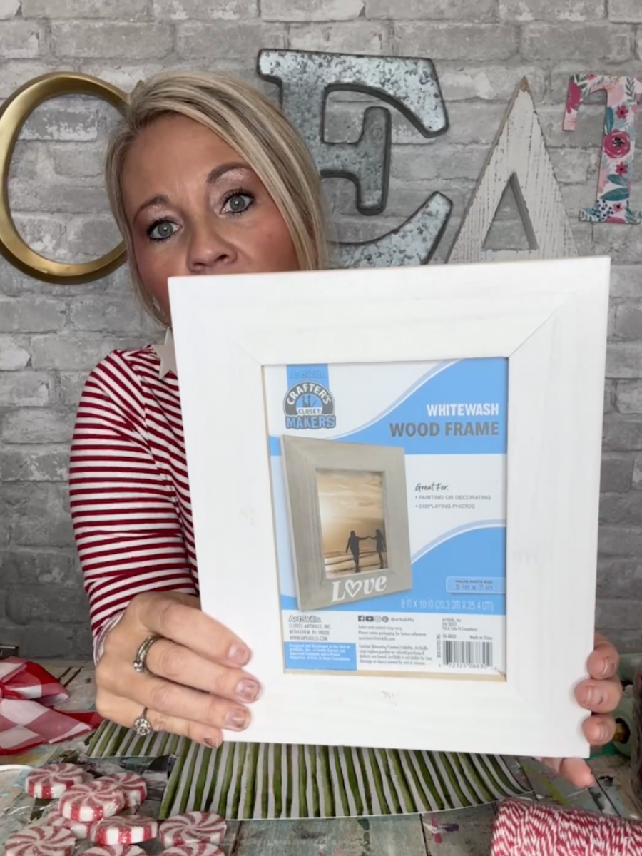how to create a peppermint Christmas tree frame - Re-Fabbed